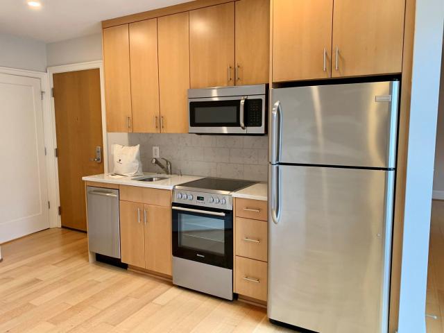 1 BR, 1 BA Apartment 1355 17th St NW Unit 502, Washington, DC 20036