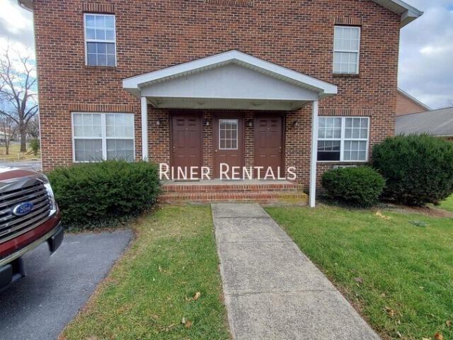 1 BR, 1 BA Apartment 135 E Lewis Street, Harrisonburg, VA 22801
