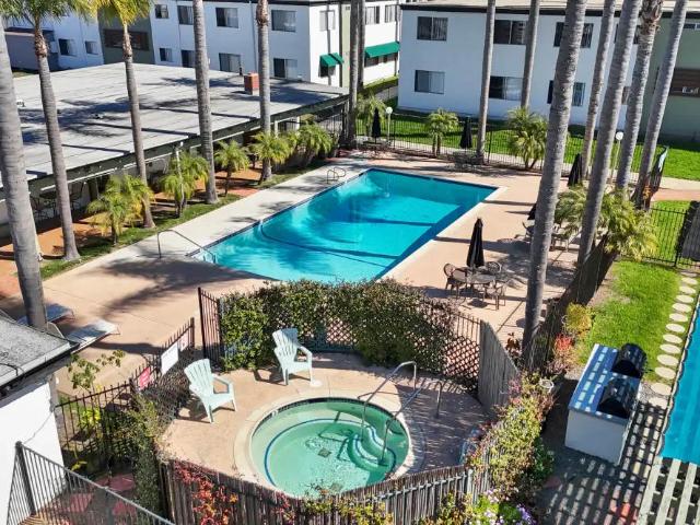 1 BR, 1 BA Apartment 1360 Foothill Dr Unit 086, Vista, CA 92084