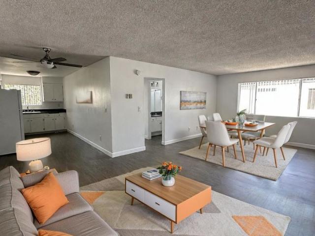 1 BR, 1 BA Apartment 1360 Foothill Dr Unit 089, Vista, CA 92084