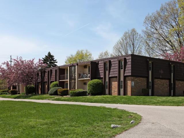 1 BR, 1 BA Apartment 1361 Fox Run Drive Unit 1209 102, Willoughby, OH 44094
