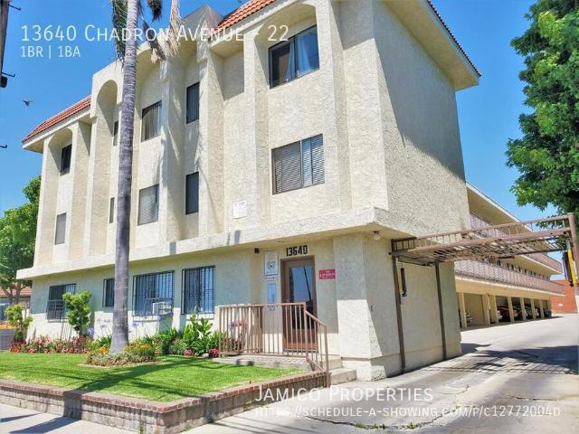 1 BR, 1 BA Apartment 13640 Chadron Avenue, Hawthorne, CA 90250