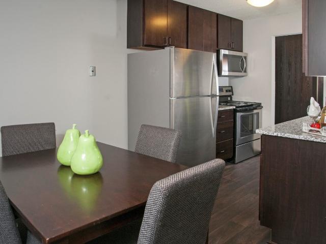 1 BR, 1 BA Apartment 13670 Valley View Rd Unit 221, Eden Prairie, MN 55346