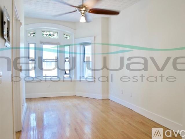1 BR, 1 BA Apartment 136 Hemenway St, Unit 21, Boston, MA 02115
