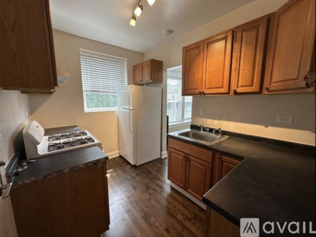 1 BR, 1 BA Apartment 1377 W Greenleaf Ave, Unit 3S, Chicago, IL 60626