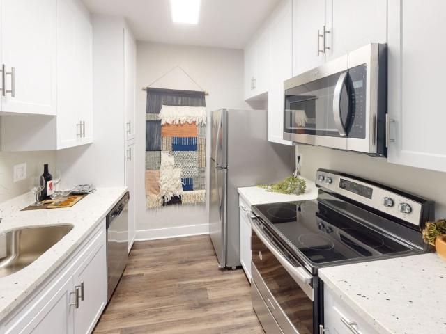 1 BR, 1 BA Apartment 13843 Tustin East Drive Unit A180, Tustin, CA 92780