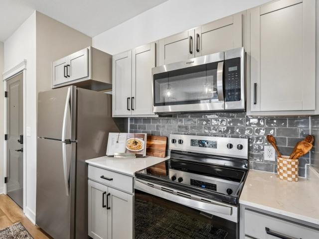 1 BR, 1 BA Apartment 13957 Royal Park Drive Unit 1 1 111, Noblesville, IN 46060