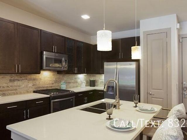 1 BR, 1 BA Apartment 1399 W Cavalcade St, Houston, TX 77009