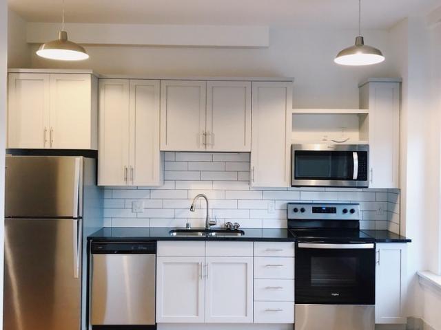 1 BR, 1 BA Apartment 1 E 1st St, Duluth, MN 55802