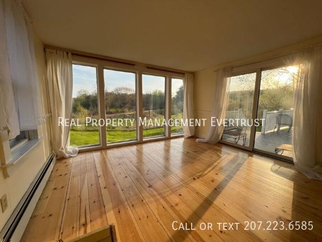 1 BR, 1 BA Apartment 1 Summer Street, Freeport, ME 04032