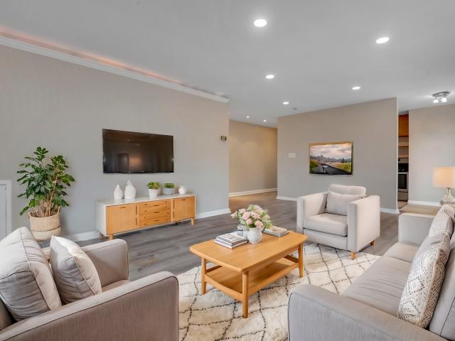 1 BR, 1 BA Apartment 2400 41st St NW, Washington, DC 20007