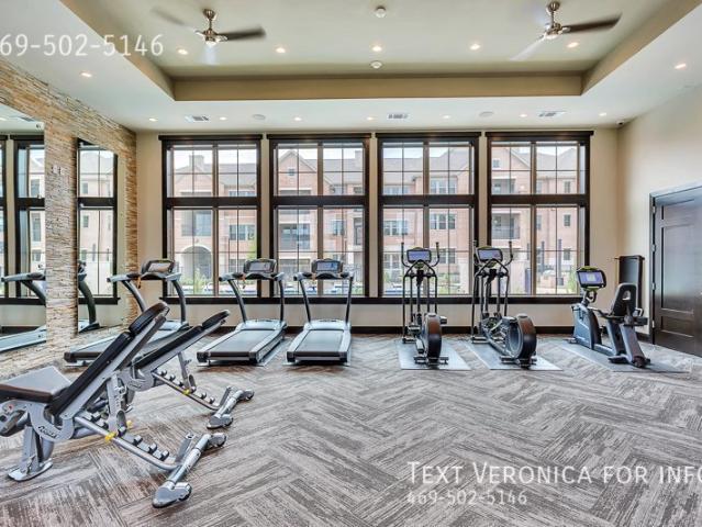 1 BR, 1 BA Apartment 2400 Fort Worth Ave, Dallas, TX 75211