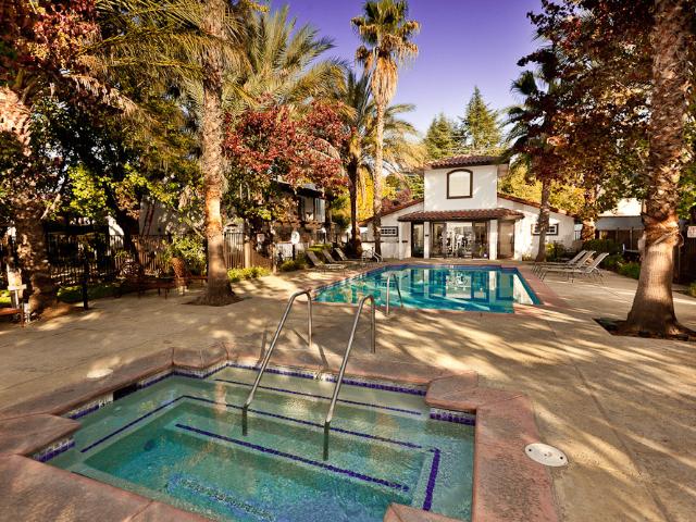 1 BR, 1 BA Apartment 2400 Sierra Boulevard Unit 076, Sacramento, CA 95825