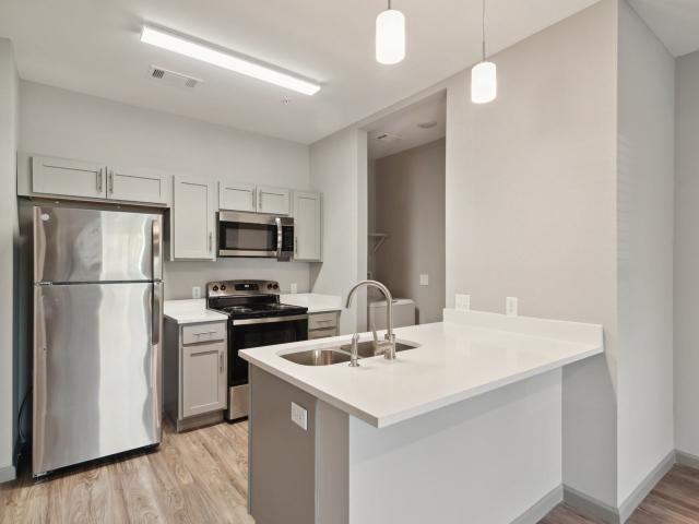 1 BR, 1 BA Apartment 2400 Riverfront Dr Unit 03HH, Little Rock, AR 72202