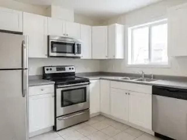 1 BR, 1 BA Apartment 2401 East Airport Fwy, Irving, TX 75062