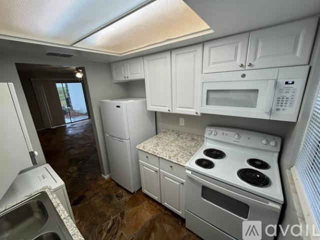 1 BR, 1 BA Apartment 2405 Southeast 16th Avenue, Unit A, Ocala, FL 34471