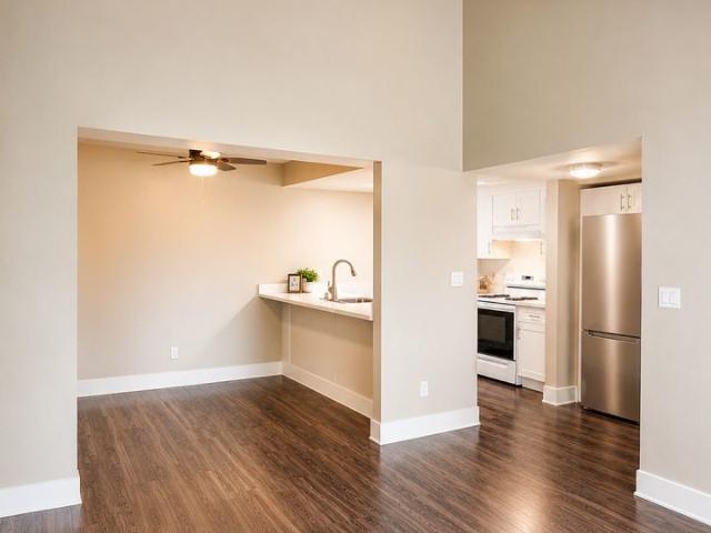 1 BR, 1 BA Apartment 2405 Walnut Ave Unit 207, Carmichael, CA 95608