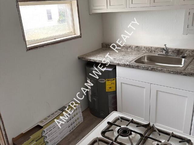 1 BR, 1 BA Apartment 241.5 Park Ave, Lovell, WY 82431