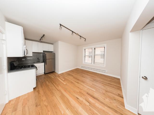 1 BR, 1 BA Apartment 2420 North Kedzie, Chicago, IL 60647