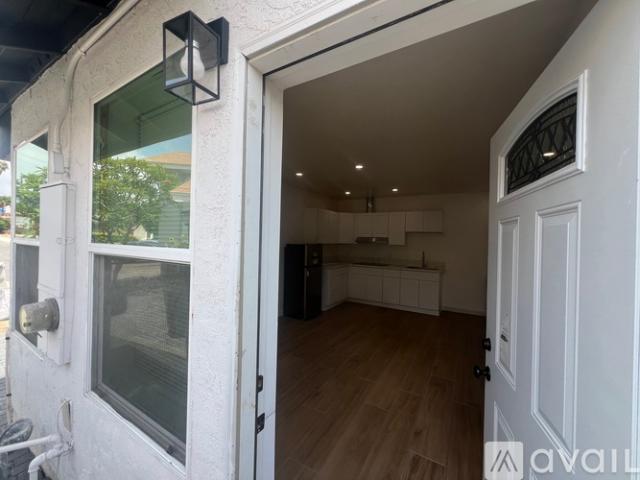 1 BR, 1 BA Apartment 2422 Megan Court, San Diego, CA 92105