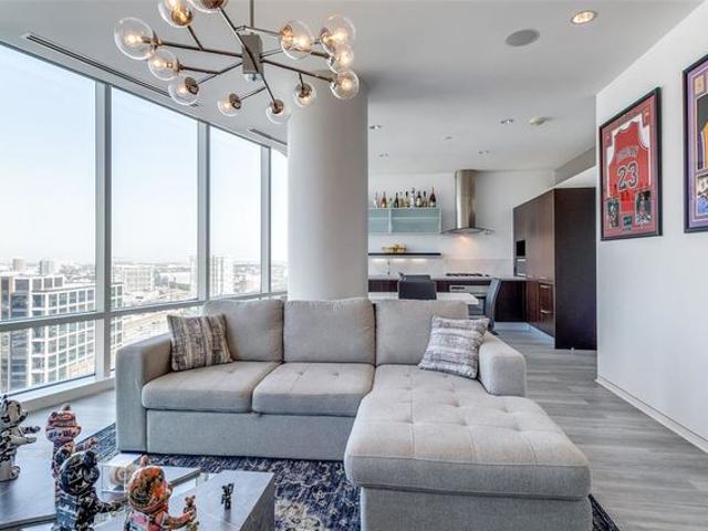 1 BR, 1 BA Apartment 2430 Victory Park Lane, Dallas, TX 75219