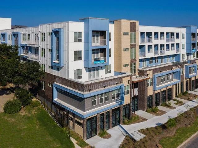 1 BR, 1 BA Apartment 2436 E Riverside Dr, Austin, TX 78741