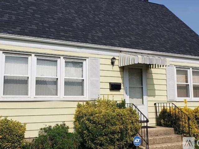 1 BR, 1 BA Apartment 244 Frank Avenue, Mineola, NY 11501