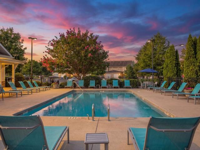 1 BR, 1 BA Apartment 2454 Hillcrest Center Circle Unit 301, Winston Salem, NC 27103