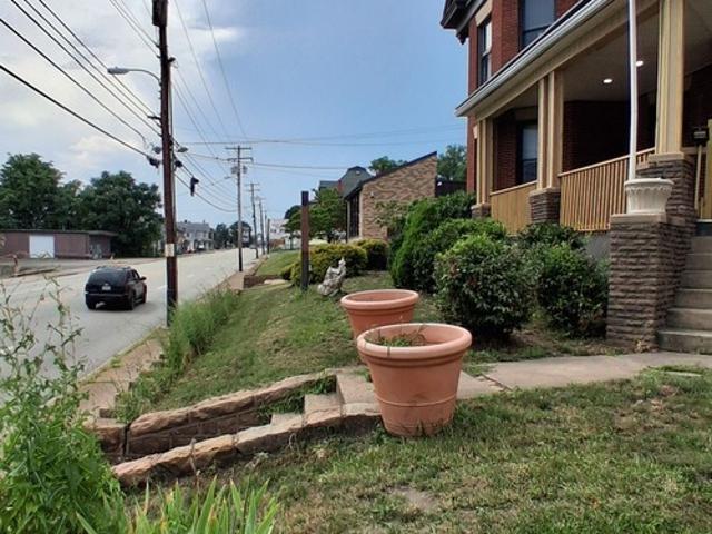 1 BR, 1 BA Apartment 246 West Main Street, Uniontown, PA 15401
