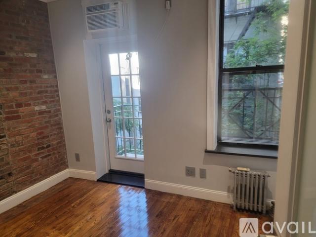 1 BR, 1 BA Apartment 248 Mott St, Unit 15, New York City, NY 10012