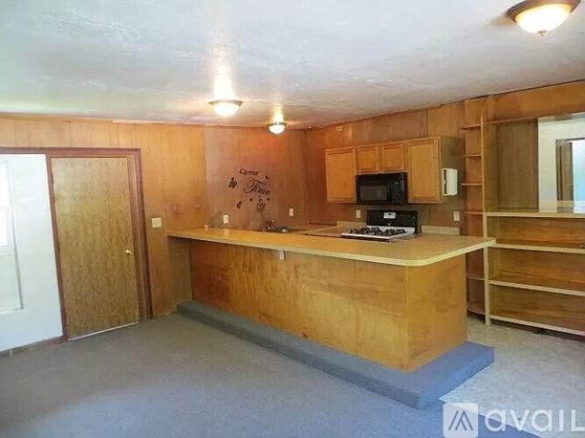 1 BR, 1 BA Apartment 24909 2nd St, Unit C, Fall River Mills, CA 96028