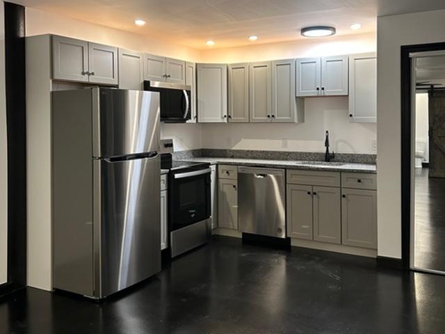1 BR, 1 BA Apartment 24 Beacon St, Unit 152D, Littleton, NH 03561