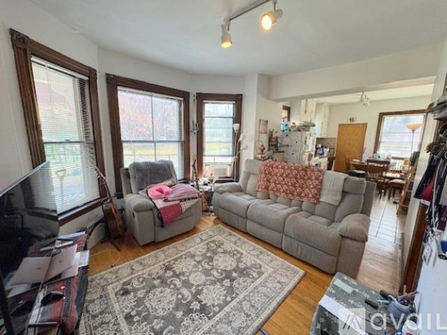 1 BR, 1 BA Apartment 24 Brook St, Unit 1, Brookline, MA 02445