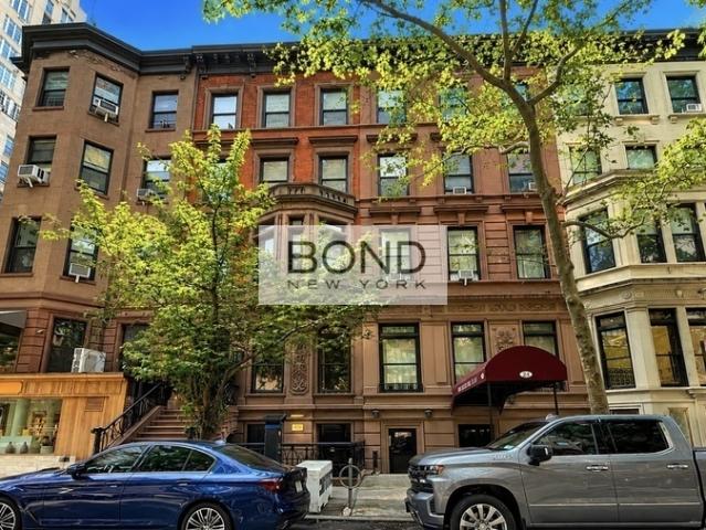 1 BR, 1 BA Apartment 24 East 80th Street, New York, NY 10075