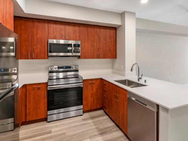 1 BR, 1 BA Apartment 24 Union Square Unit 24 212, Union City, CA 94587