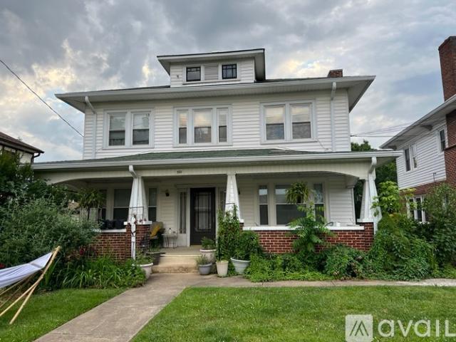 2 BR, 1 BA Apartment 253 Riverview Drive, Unit Unit 1, Asheville, NC 28806