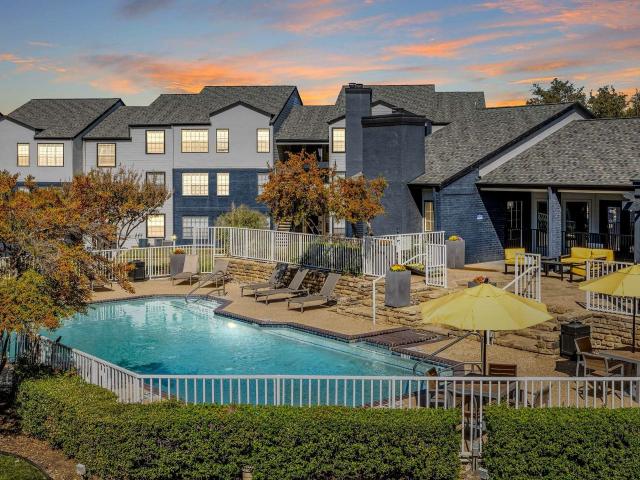 1 BR, 1 BA Apartment 2502 Burney Oaks Lane Unit 404, Arlington, TX 76006