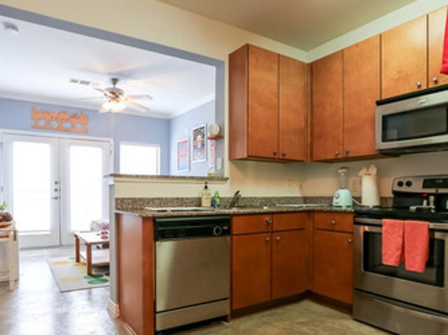 1 BR, 1 BA Apartment 2502 Leon St, Unit 418, Austin, TX 78705