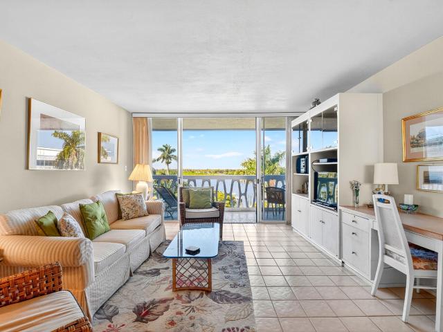 1 BR, 1 BA Apartment 2505 South Ocean Boulevard, Palm Beach, FL 33480