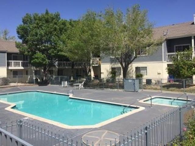 1 BR, 1 BA Apartment 250 East Avenue R Unit C12, Palmdale, CA 93550