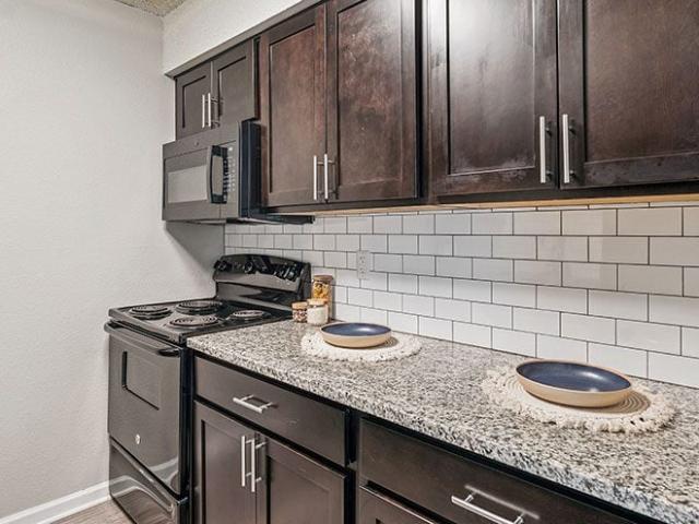 1 BR, 1 BA Apartment 2510 Canterbury Rd Unit 0111, Urbandale, IA 50322
