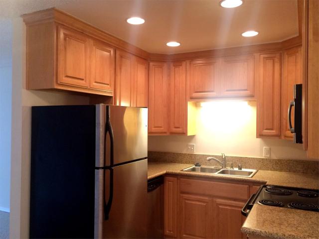 1 BR, 1 BA Apartment 2510 Torrey Pines Rd, La Jolla, CA 92037