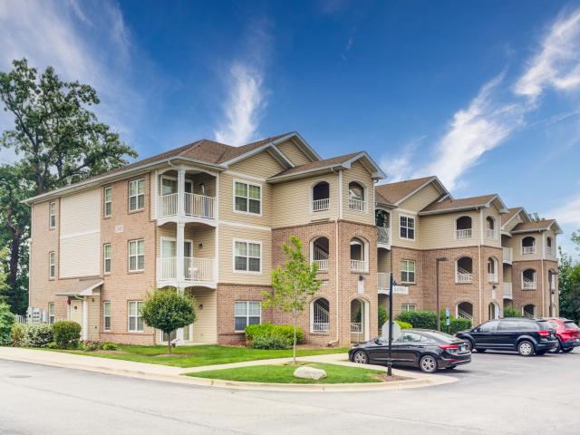 1 BR, 1 BA Apartment 2520 Village Park Drive Unit 18992, Waukegan, IL 60087