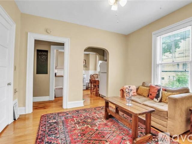 1 BR, 1 BA Apartment 255 Ashland Avenue, Buffalo, NY 14222