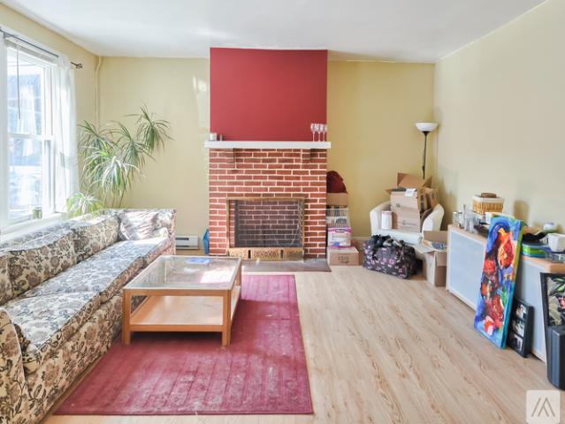 1 BR, 1 BA Apartment 25 S Jefferson St, Unit 1, Frederick, MD 21701