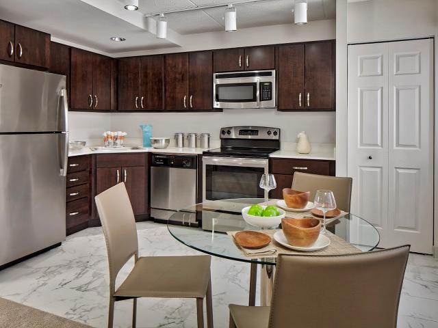 1 BR, 1 BA Apartment 2600 Golf Road Unit 75 249, Glenview, IL 60025