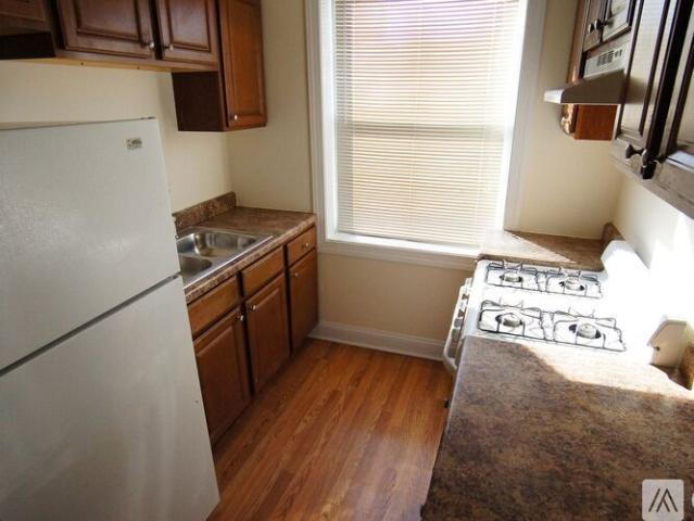 1 BR, 1 BA Apartment 2600 N Kimball Ave, Unit 201, Chicago, IL 60647