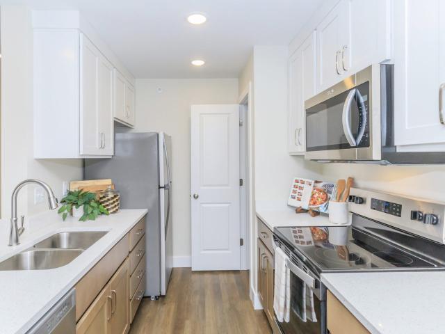 1 BR, 1 BA Apartment 2601 N Cresthaven Ave Unit 110, Springfield, MO 65803
