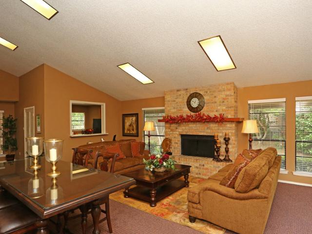 1 BR, 1 BA Apartment 2612 Holly Brook Ln, Arlington, TX 76006
