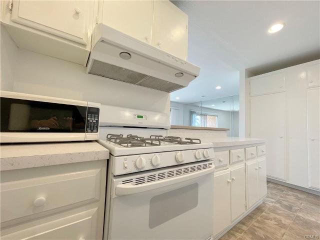 1 BR, 1 BA Apartment 26130 Narbonne Ave, Lomita, CA 90717